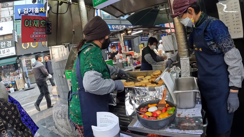 Foodies' Guide to Namdaemun Market in Seoul, Korea - Chef Chris Cho